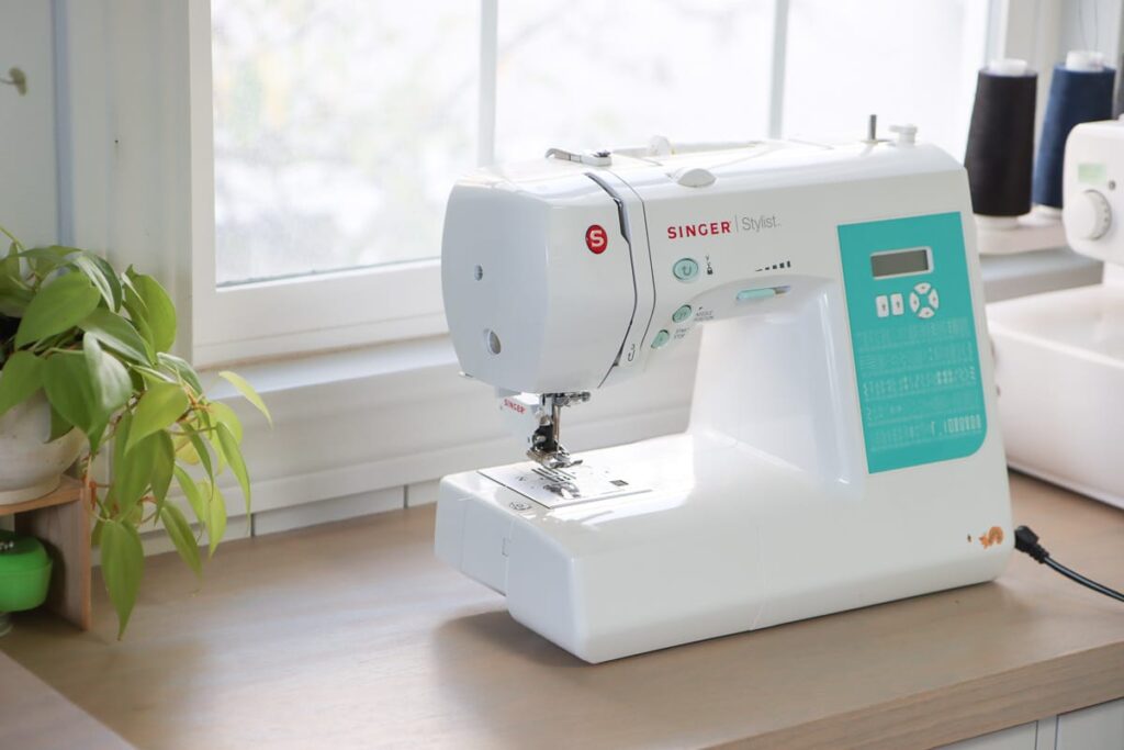 Singer 7258 Sewing Machine Review from a Home Sewist - Sage & Lilac